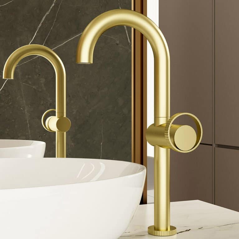 Slender 304 tall faucet with vertical knurled handle | B1004 02 - Lanerdi